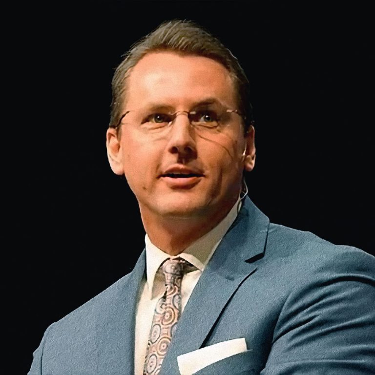 Pastors’ Conference to praise God ‘From Whom All Blessings Flow ...