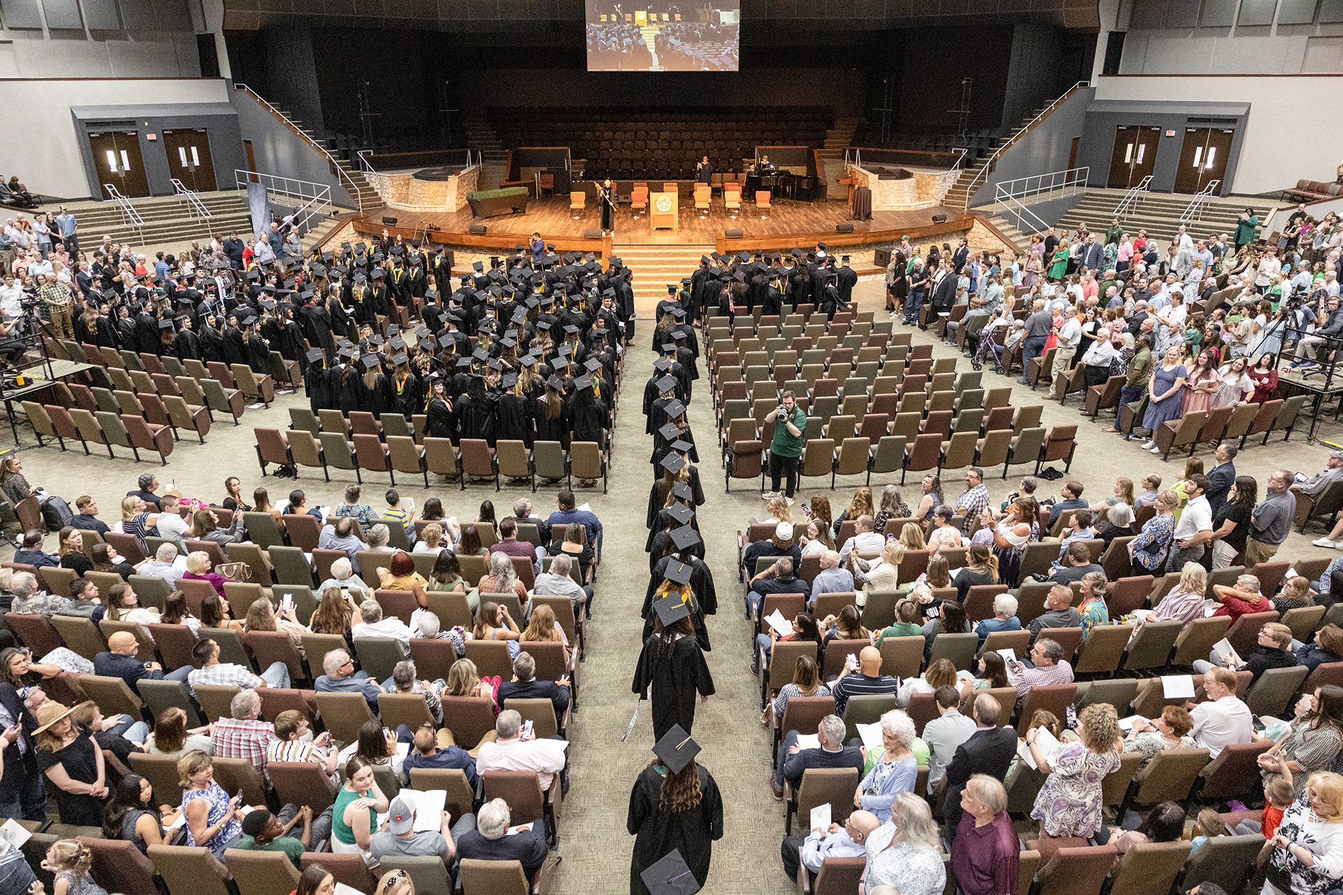 OBU Celebrates 232 Graduates During Spring Commencement on May 18 ...