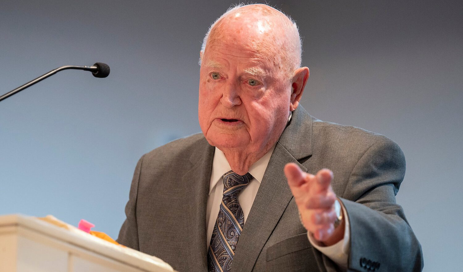 100-Year-Old Pastor Celebrates Birthday by Preaching the Gospel|Baptist ...